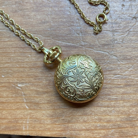 Colibri | Jewelry | Vintage Colibril Gold Watch Pendant Necklace | Poshmark